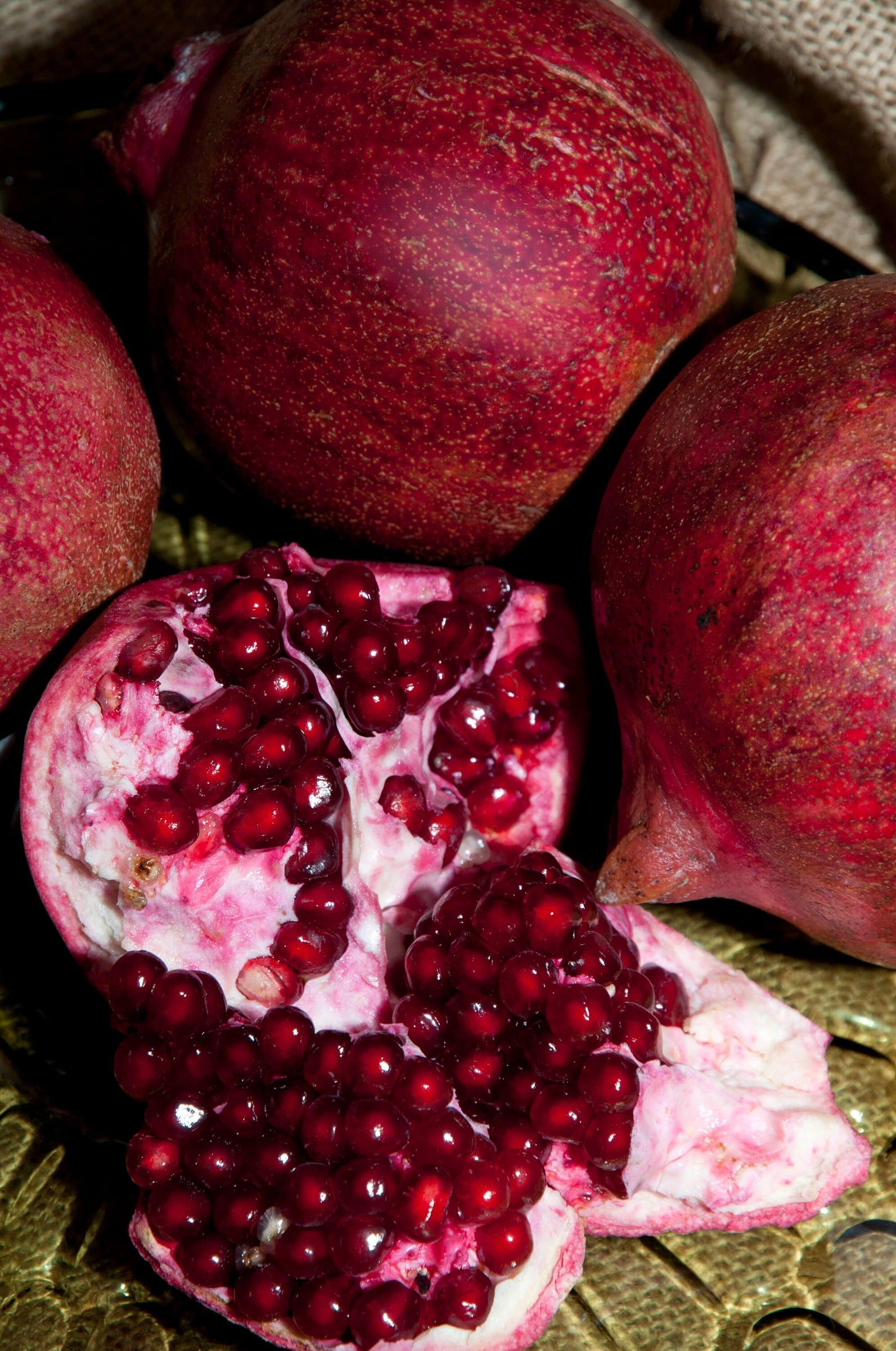 Eve Pomegranate - Raintree Nursery